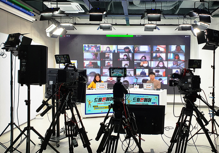 스튜디오 – CALLA STUDIO 칼라스튜디오